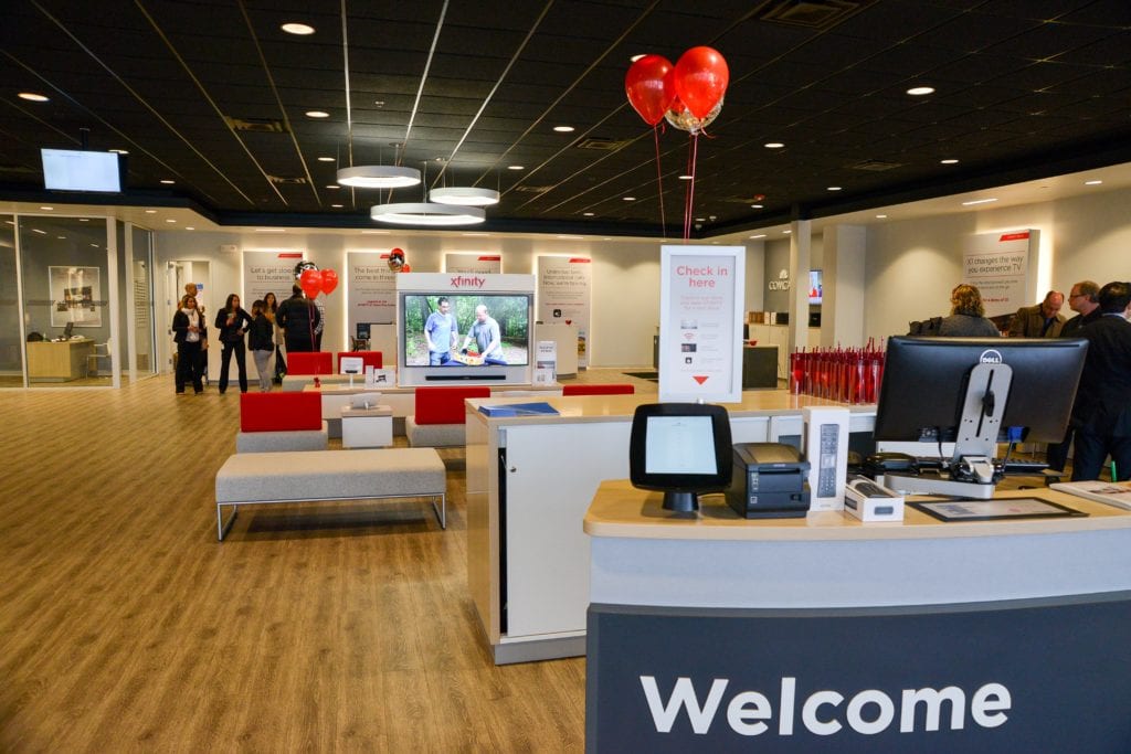 XFINITY Store Officially Opens in Batavia, IL | Comcast Greater Chicago Region