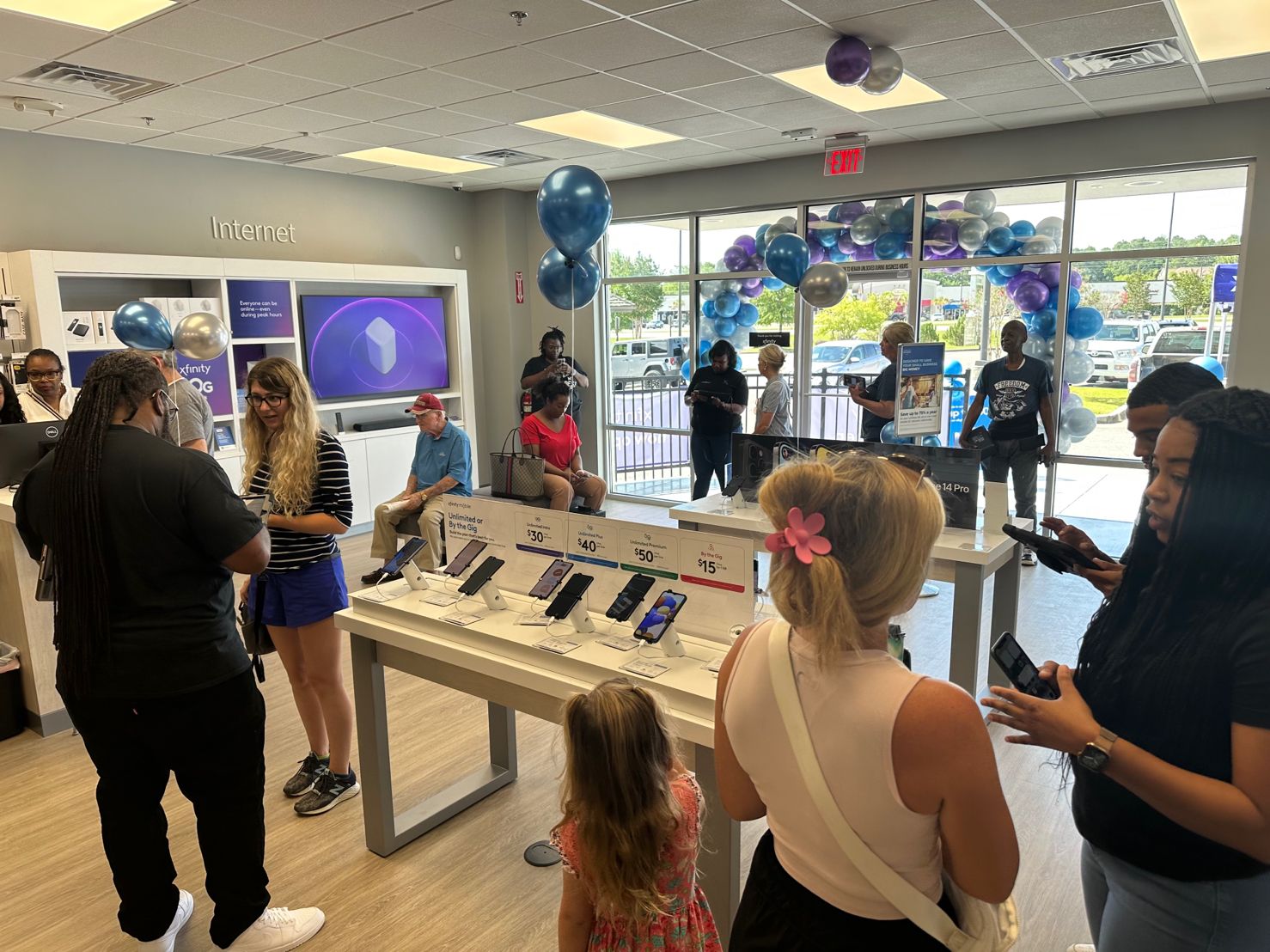 Comcast Unveils New Xfinity Retail Store in Hattiesburg | Comcast South