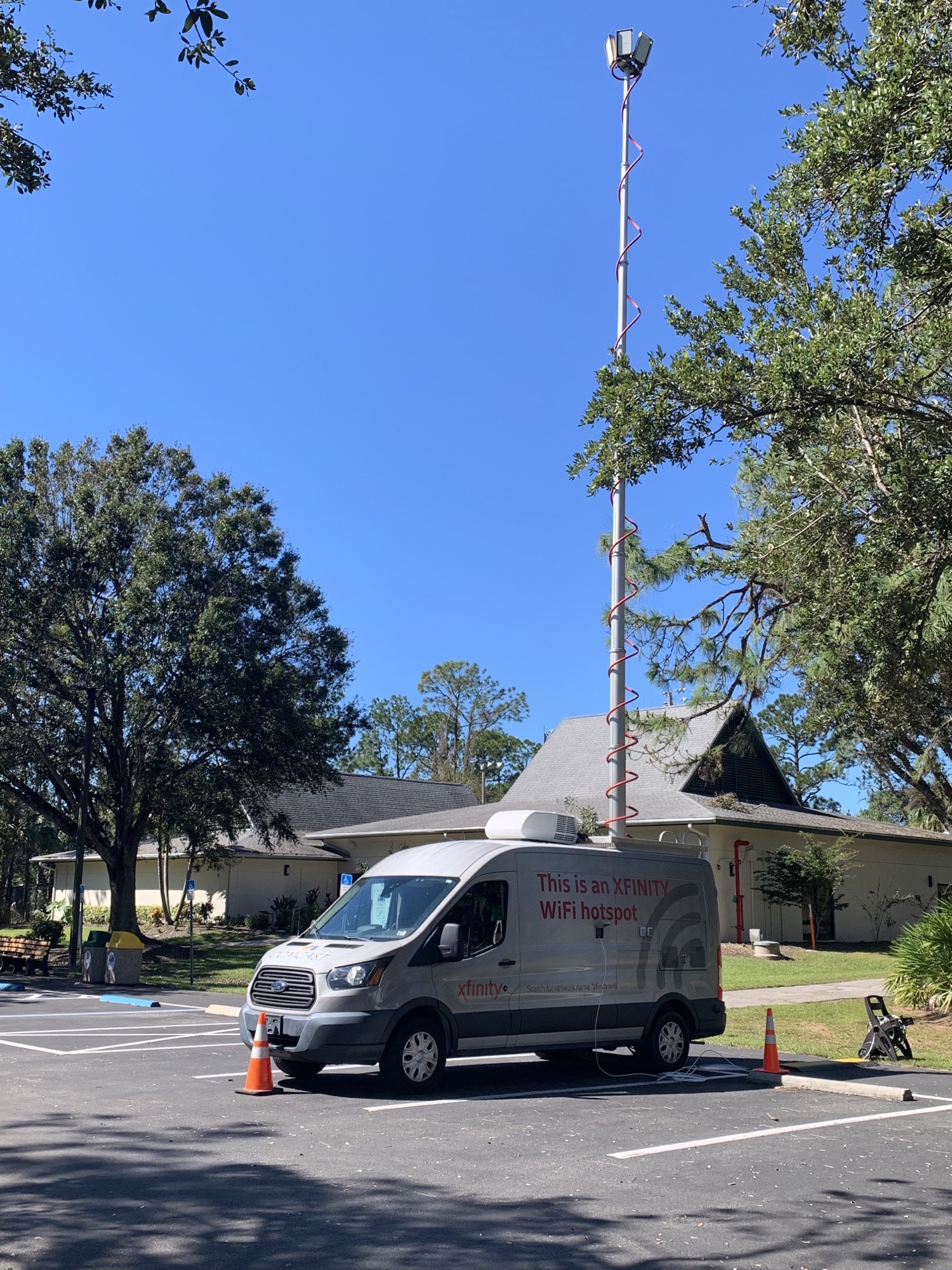 Image Gallery: Xfinity WiFi Van | Comcast Florida